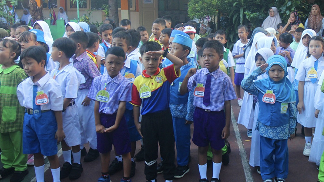 Kemendikdasmen Wajibkan Upacara Bendera Setiap Senin